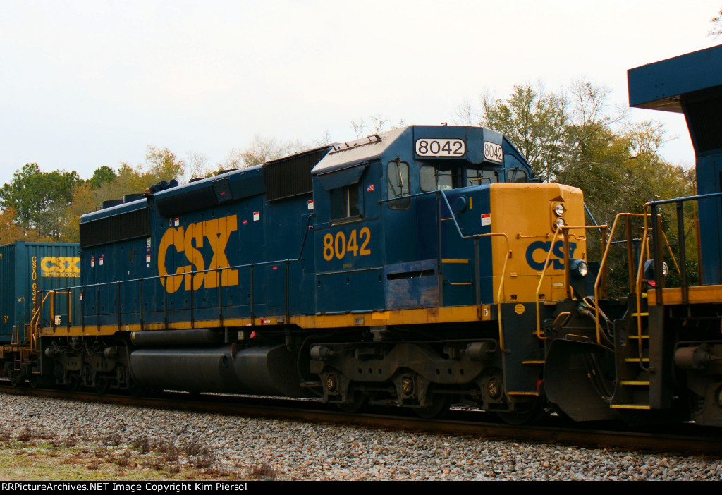 CSX 8042